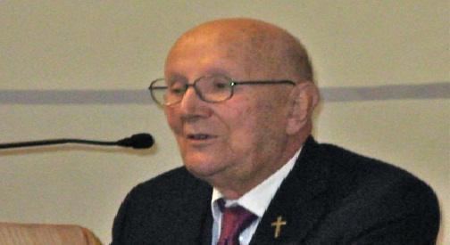 Don Verzé, il prete milionario: "Sono come Gesù Cristo" - Attualissimo